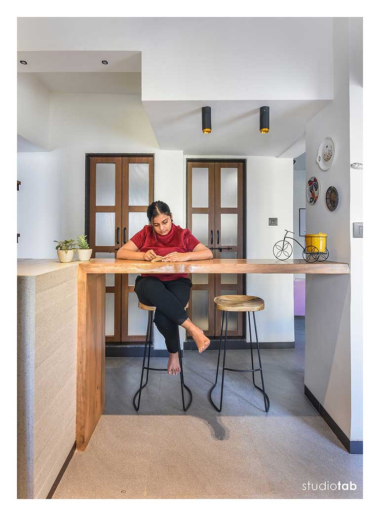 How To Maximize Space in a 600 Sq.Ft Apartment - dress your home ...